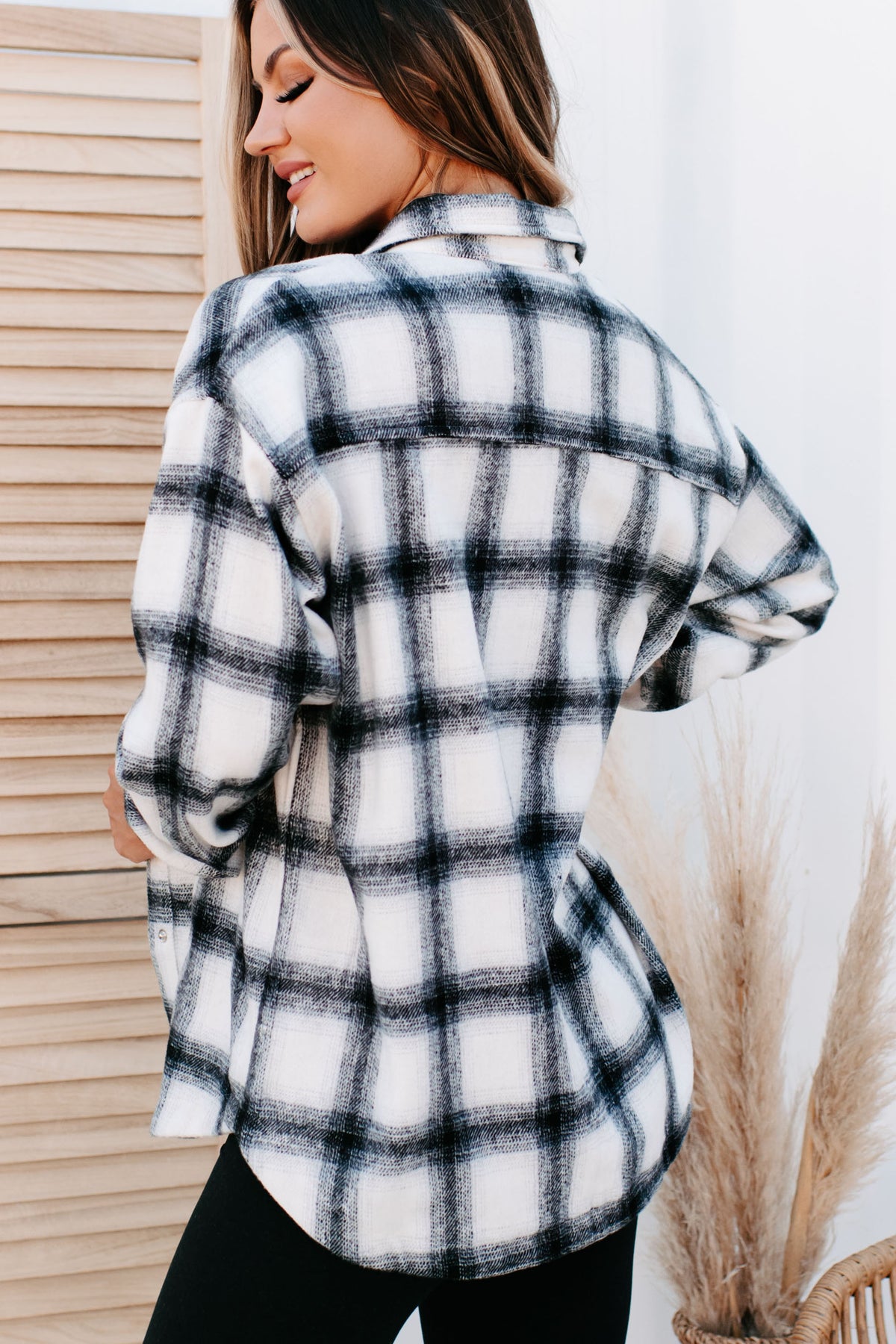 Autumn In Bloom Two Pocket Fleece Plaid Shacket (Ivory) · NanaMacs